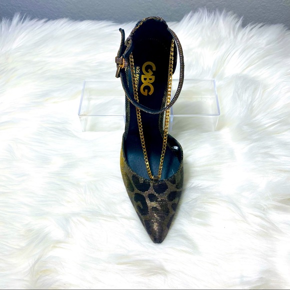 GBG Los Angeles | Shoes | New Gbg Los Angeles Leopard Print Chain Heels ...